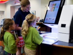 Discover How Libraries Are Adapting To Modern Technology Using Self ...